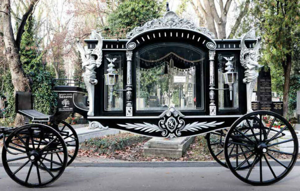 Pohřební kočár | Pohřby Navrátil